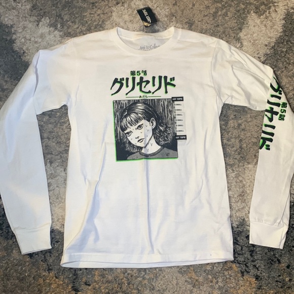 Hot Topic | Shirts | Junji Ito Collection Crunchy Roll Hot Topic Green ...